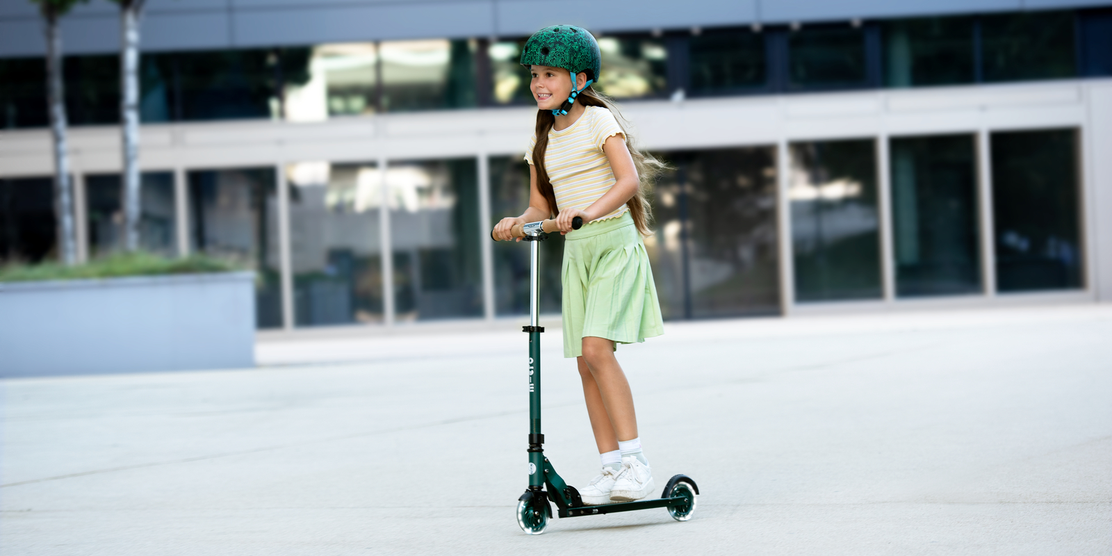 Micro Sprite ECO LED Green - micro-mobility.com