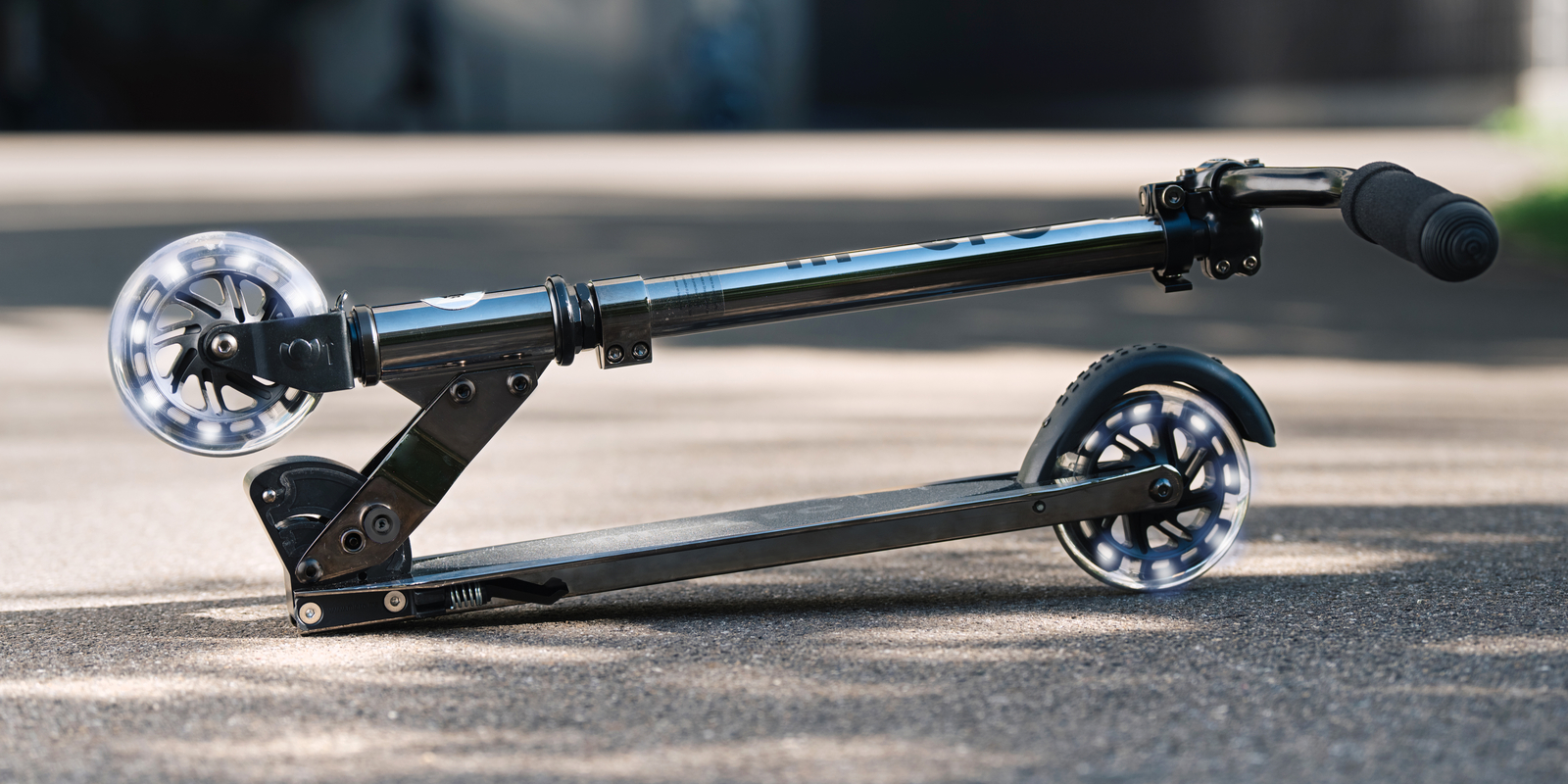 Micro Sprite LED Neochrome Black - micro-mobility.com